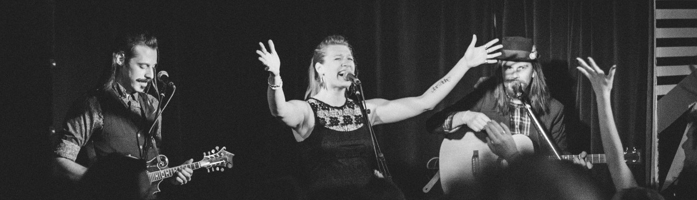 Red Moon Road + Willie Stratton's Country Swing Review + Kev Corbett ...